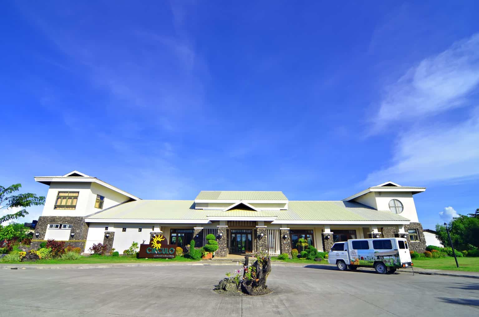 circulo convention center pueblo de panay township - Pueblo de Panay ...